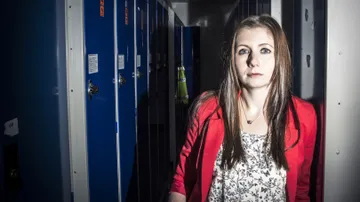 Watch 24 Hours in Police Custody - S3:E5 Sixth Sense (2015) Online ...